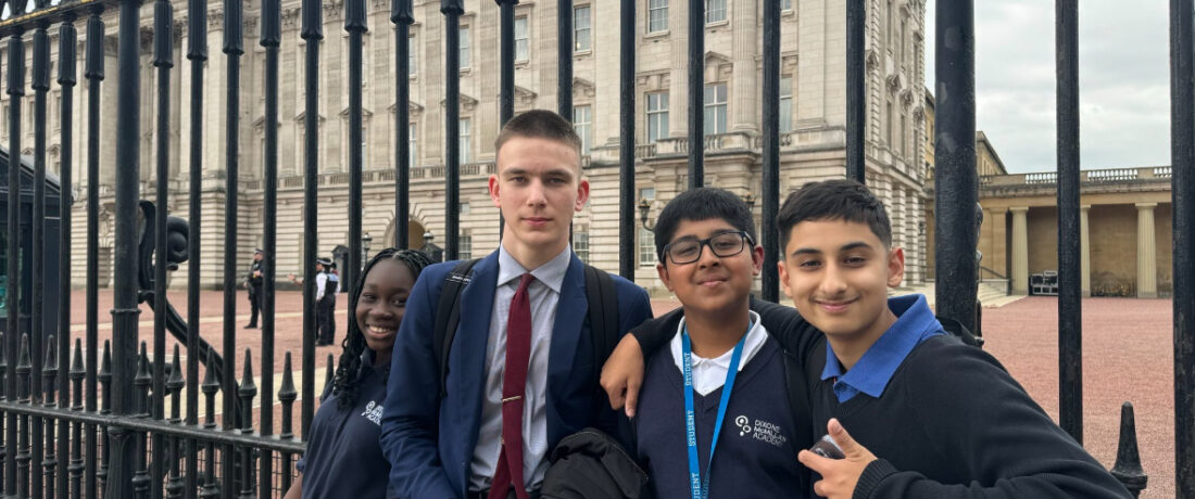 Dixons McMillan Academy | Dixons McMillan students visit London